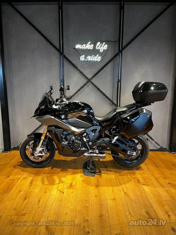 Melns BMW S 1000XR 2023 Tallina, ar dzinēja tilpumu 1.00 L un nobraukumu 17 tūkst. km par 15900 €, foto 1 vietnē AUTOMOTO.COM.LV