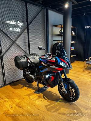 Black BMW S 1000XR 2023 in Tallinn, with an engine capacity of 1.00 L and mileage of 19 thousand km for 15900 €, photo 3 on AUTOMOTO.COM.LV