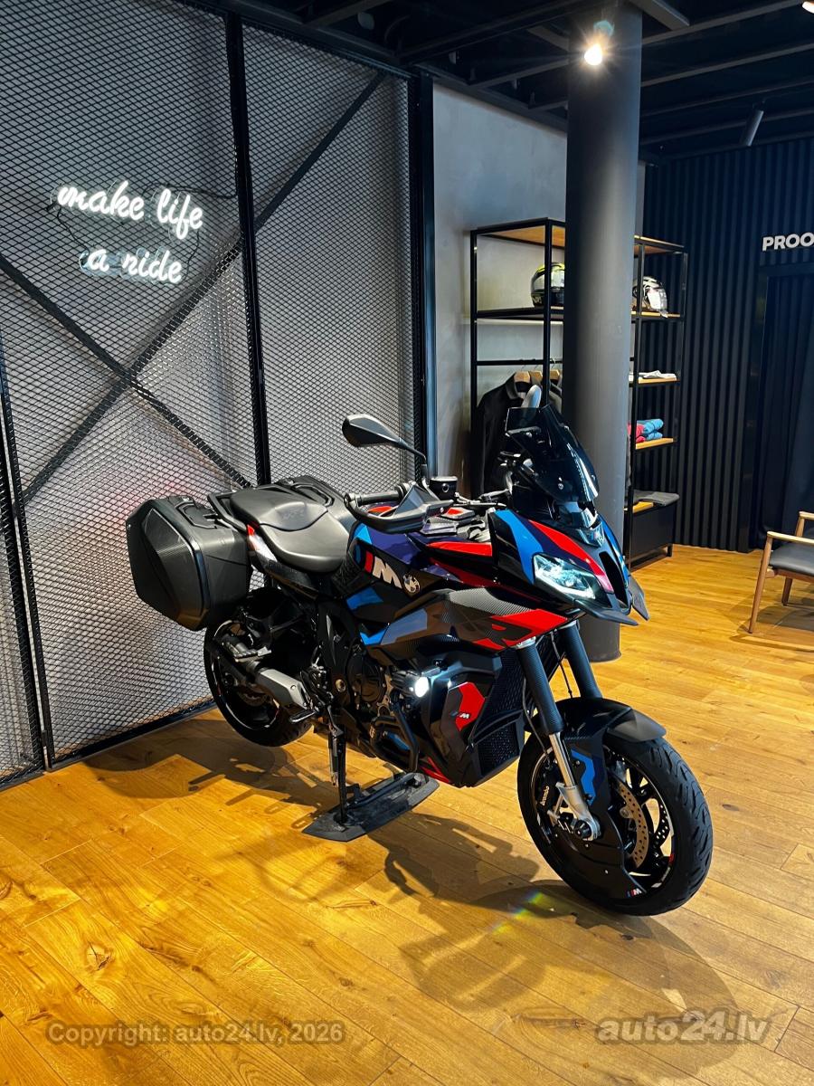 Black BMW S 1000XR 2023 in Tallinn, with an engine capacity of 1.00 L and mileage of 19 thousand km for 15900 €, photo 3 on AUTOMOTO.COM.LV