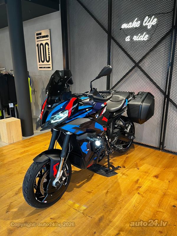 Black BMW S 1000XR 2023 in Tallinn, with an engine capacity of 1.00 L and mileage of 19 thousand km for 15900 €, photo 4 on AUTOMOTO.COM.LV
