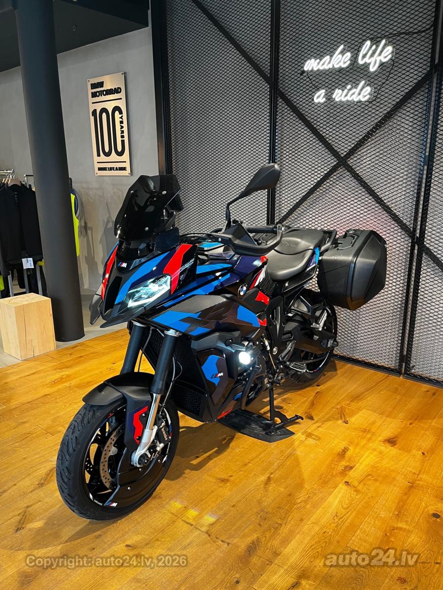 Black BMW S 1000XR 2023 in Tallinn, with an engine capacity of 1.00 L and mileage of 19 thousand km for 15900 €, photo 4 on AUTOMOTO.COM.LV