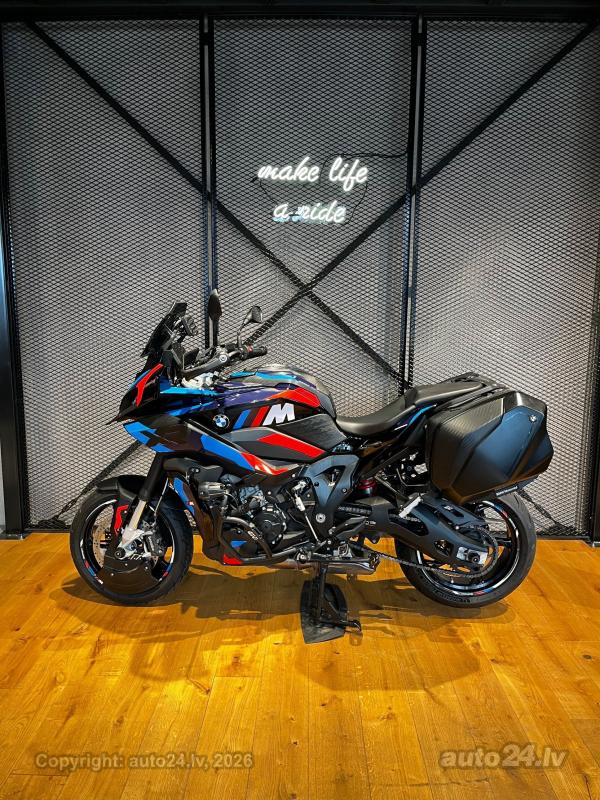 Black BMW S 1000XR 2023 in Tallinn, with an engine capacity of 1.00 L and mileage of 19 thousand km for 15900 €, photo 6 on AUTOMOTO.COM.LV