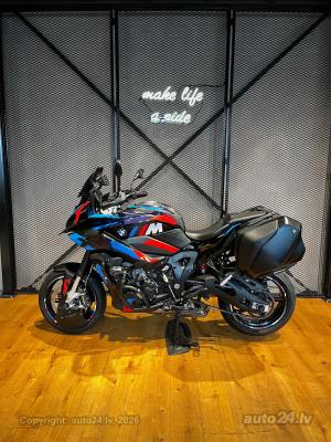 Black BMW S 1000XR 2023 in Tallinn, with an engine capacity of 1.00 L and mileage of 19 thousand km for 15900 €, photo 6 on AUTOMOTO.COM.LV