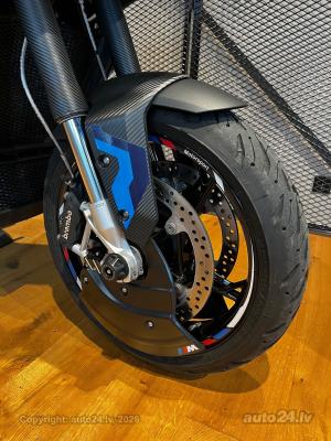 Black BMW S 1000XR 2023 in Tallinn, with an engine capacity of 1.00 L and mileage of 19 thousand km for 15900 €, photo 12 on AUTOMOTO.COM.LV