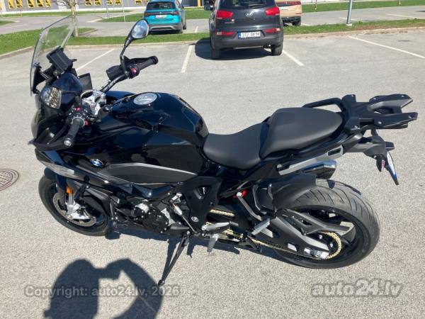 Black BMW S 1000XR 2025 in Tallinn, with an engine capacity of 1.00 L and mileage of 8 thousand km for 20650 €, photo 11 on AUTOMOTO.COM.LV