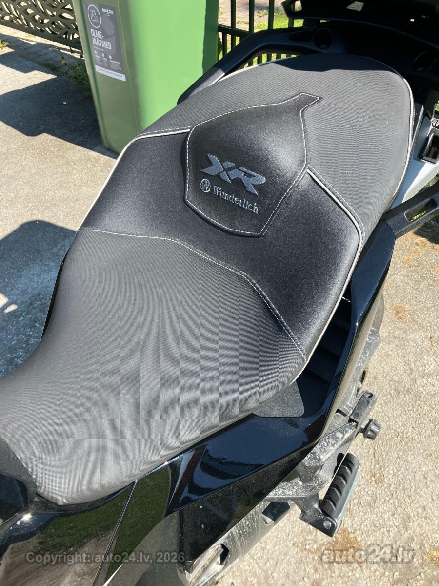 Melns BMW S 1000XR 2025 Tallina, ar dzinēja tilpumu 1.00 L un nobraukumu 10 tūkst. km par 19150 €, foto 6 vietnē AUTOMOTO.COM.LV