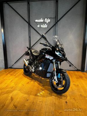 Black BMW S 1000XR 2026 in Tallinn, with an engine capacity of 1.00 L and mileage of 0 thousand km for 17950 €, photo  on AUTOMOTO.COM.LV