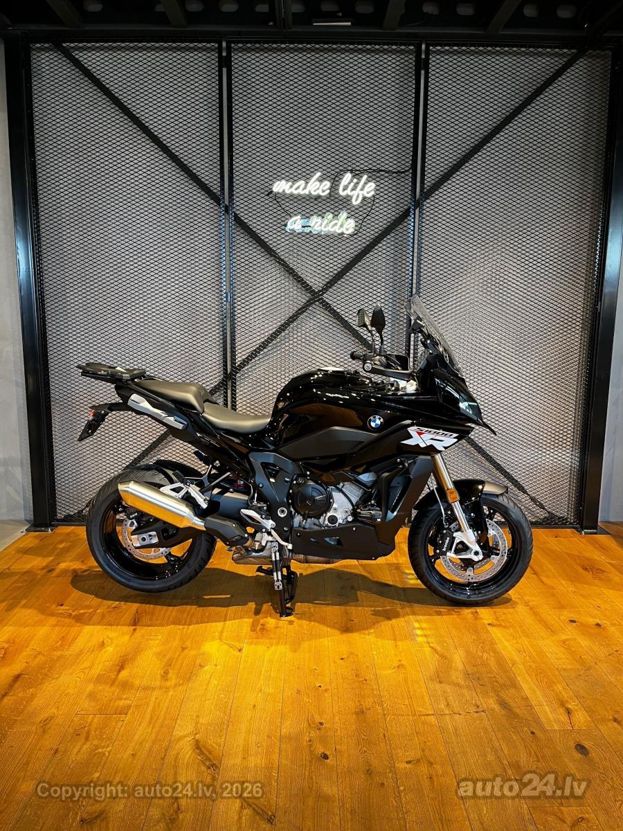 Melns BMW S 1000XR 2026 Tallina, ar dzinēja tilpumu 1.00 L un nobraukumu 0 tūkst. km par 17950 €, foto 3 vietnē AUTOMOTO.COM.LV