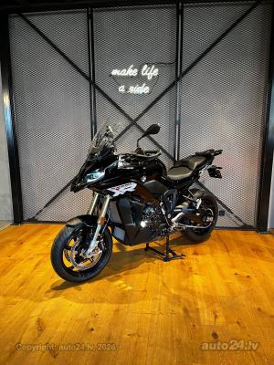 Melns BMW S 1000XR 2026 Tallina, ar dzinēja tilpumu 1.00 L un nobraukumu 0 tūkst. km par 17950 €, foto 5 vietnē AUTOMOTO.COM.LV