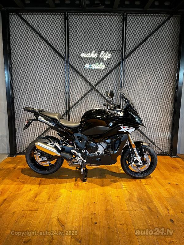 BMW S 1000XR 2026 Tallina vietnē Melns BMW S 1000XR 2026 Tallina, ar dzinēja tilpumu 1.00 L un nobraukumu 0 tūkst. km par 17950 €, foto 3 vietnē AUTOMOTO.COM.LV