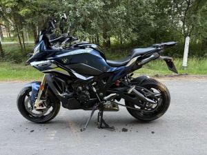 Синий БМВ S 1000XR 2025 в Клайпеда, объемом двигателя 1.00 л и пробегом 5 тыс. км за 15500 €, фото 4 на AUTOMOTO.COM.LV