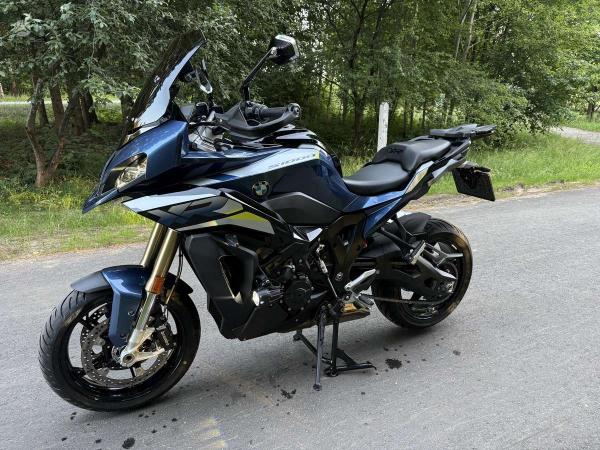 Blue BMW S 1000XR 2025 in Klaipeda, with an engine capacity of 1.00 L and mileage of 5 thousand km for 15500 €, photo 4 on AUTOMOTO.COM.LV