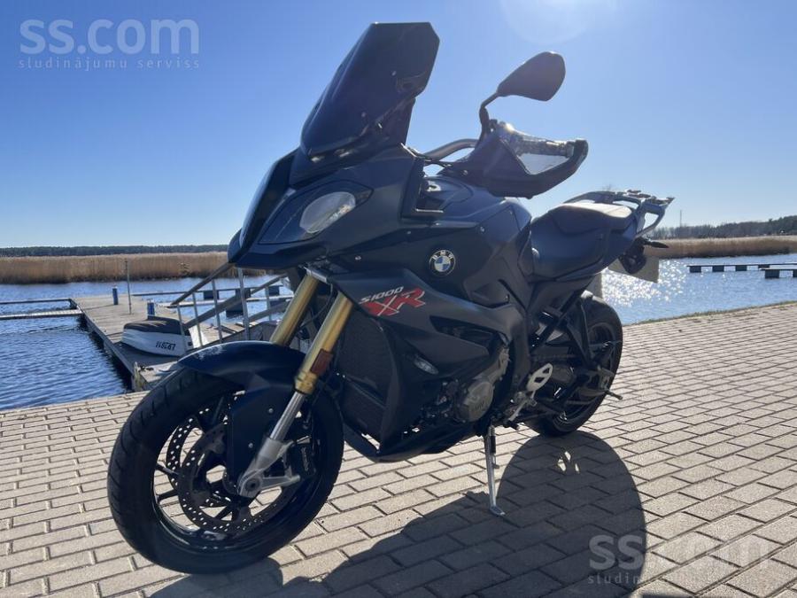 BMW S 1000XR 2017 in Riga, with an engine capacity of 1.00 L and mileage of 0 thousand km for 4899 €, photo 1 on AUTOMOTO.COM.LV
