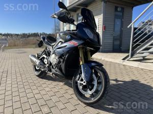 BMW S 1000XR 2017 in Riga, with an engine capacity of 1.00 L and mileage of 0 thousand km for 4899 €, photo 4 on AUTOMOTO.COM.LV