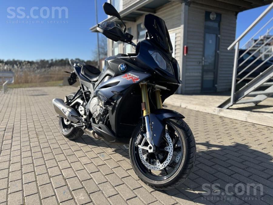 BMW S 1000XR 2017 in Riga, with an engine capacity of 1.00 L and mileage of 0 thousand km for 4899 €, photo 4 on AUTOMOTO.COM.LV