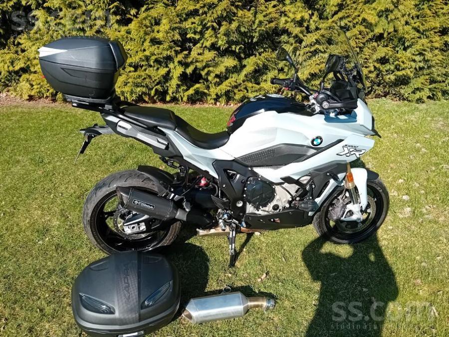 BMW S 1000XR 2020 in Riga, with an engine capacity of 1.00 L and mileage of 0 thousand km for 16000 €, photo 4 on AUTOMOTO.COM.LV