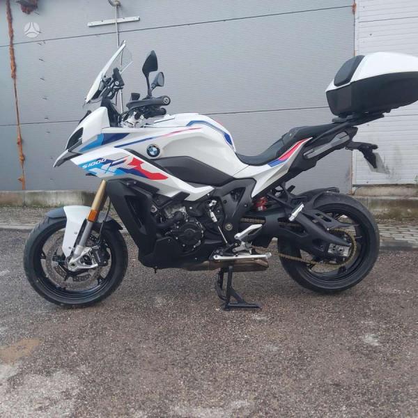 BMW S 1000XR 2022 in Kaunas, with an engine capacity of 1.00 L and mileage of 10 thousand km for 16000 €, photo 4 on AUTOMOTO.COM.LV