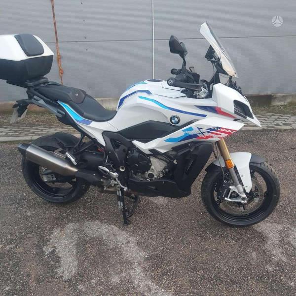BMW S 1000XR 2022 in Kaunas, with an engine capacity of 1.00 L and mileage of 10 thousand km for 16000 €, photo 5 on AUTOMOTO.COM.LV