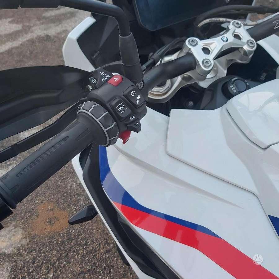 BMW S 1000XR 2022 in Kaunas, with an engine capacity of 1.00 L and mileage of 10 thousand km for 16000 €, photo 6 on AUTOMOTO.COM.LV