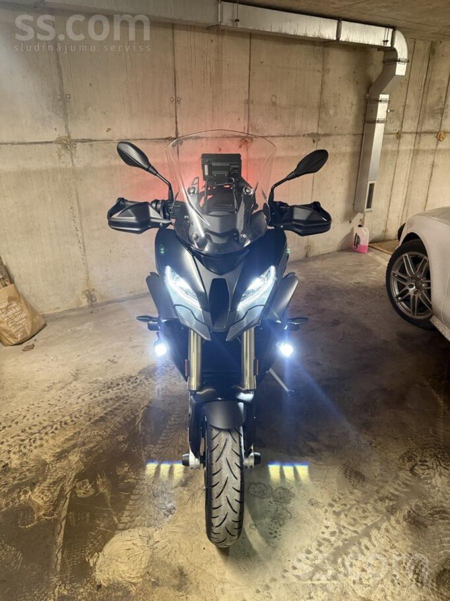 BMW S 1000XR 2024 Rīga, ar dzinēja tilpumu 1.00 L un nobraukumu 0 tūkst. km par 17500 €, foto 1 vietnē AUTOMOTO.COM.LV