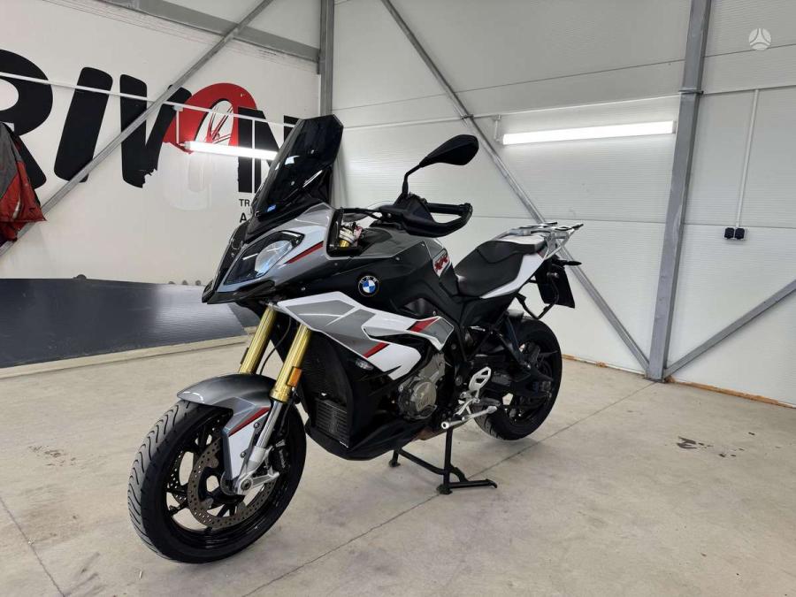 Белый БМВ S 1000XR 2017 в Утена, объемом двигателя 1.00 л и пробегом 54 тыс. км за 9350 €, фото 8 на AUTOMOTO.COM.LV