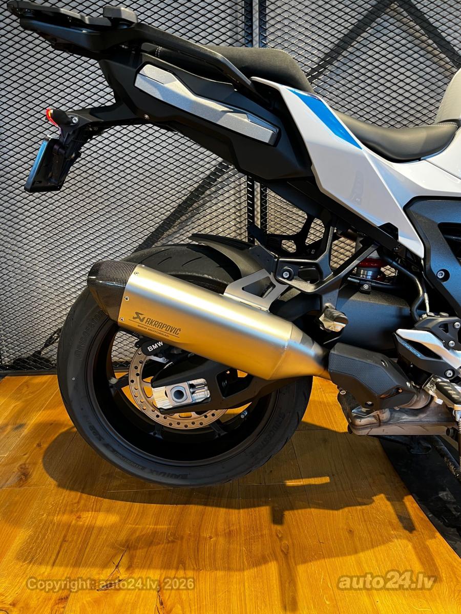 Белый БМВ S 1000XR 2026 в Таллин, объемом двигателя 1.00 л и пробегом 5 тыс. км за 18950 €, фото 4 на AUTOMOTO.COM.LV