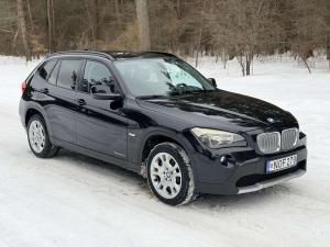 Black BMW X1 2009 in Kaunas, with an engine capacity of 2.00 L and mileage of 293 thousand km for 5700 €, photo  on AUTOMOTO.COM.LV