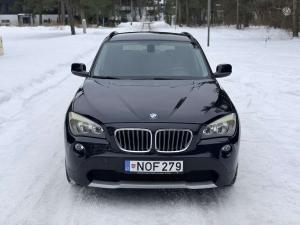 Black BMW X1 2009 in Kaunas, with an engine capacity of 2.00 L and mileage of 293 thousand km for 5700 €, photo 2 on AUTOMOTO.COM.LV