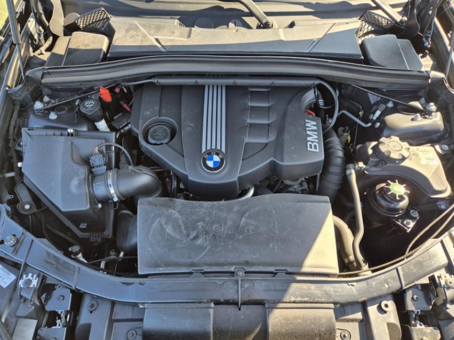 Melns BMW X1 2009 Rīga, ar dzinēja tilpumu 2.00 L un nobraukumu 237 tūkst. km par 6500 €, foto 3 vietnē AUTOMOTO.COM.LV