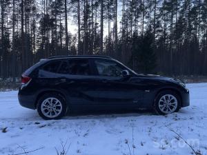 Melns BMW X1 2010 Bauska, ar dzinēja tilpumu 2.00 L un nobraukumu 310 tūkst. km par 6000 €, foto 6 vietnē AUTOMOTO.COM.LV