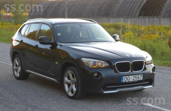 Melns BMW X1 2010 Rīga, ar dzinēja tilpumu 2.00 L un nobraukumu 243 tūkst. km par 4950 €, foto 3 vietnē AUTOMOTO.COM.LV