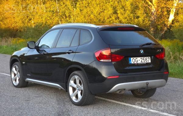 Melns BMW X1 2010 Rīga, ar dzinēja tilpumu 2.00 L un nobraukumu 243 tūkst. km par 4950 €, foto 5 vietnē AUTOMOTO.COM.LV