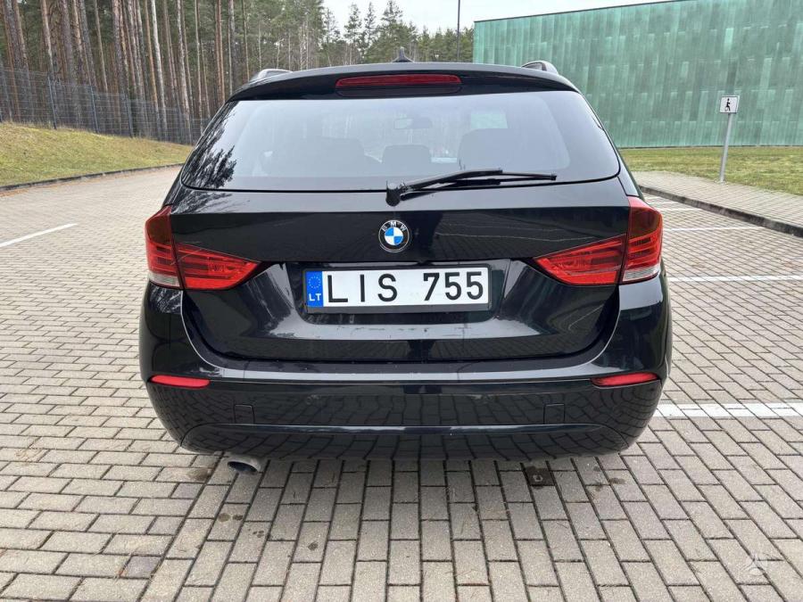 Melns BMW X1 2010 Druskininkai, ar dzinēja tilpumu 2.00 L un nobraukumu 263 tūkst. km par 7000 €, foto 4 vietnē AUTOMOTO.COM.LV