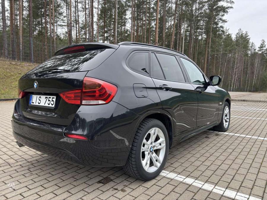 Melns BMW X1 2010 Druskininkai, ar dzinēja tilpumu 2.00 L un nobraukumu 263 tūkst. km par 7000 €, foto 6 vietnē AUTOMOTO.COM.LV