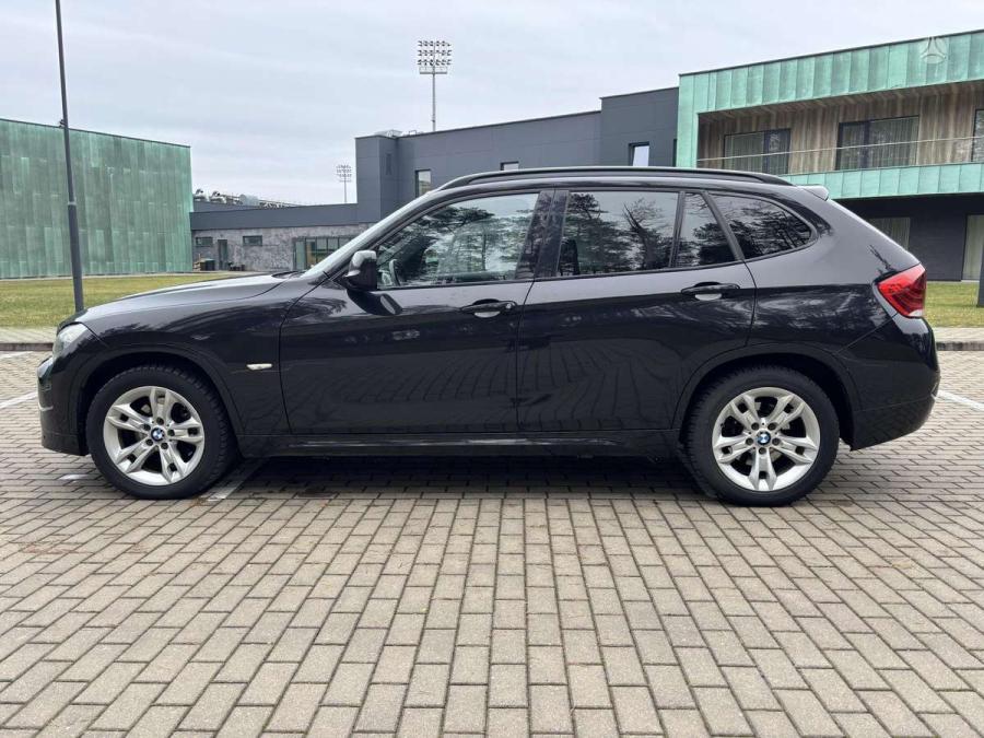 Melns BMW X1 2010 Druskininkai, ar dzinēja tilpumu 2.00 L un nobraukumu 263 tūkst. km par 7000 €, foto 7 vietnē AUTOMOTO.COM.LV