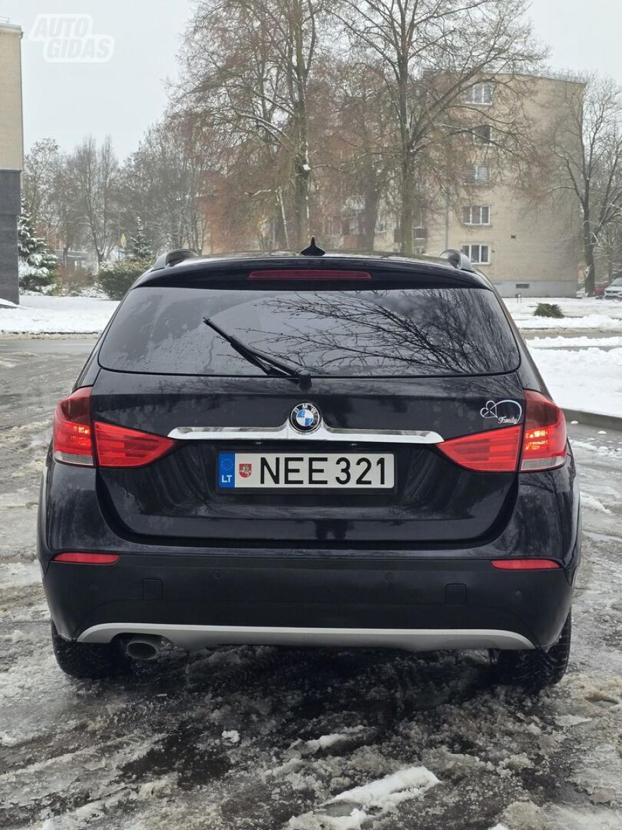 Black BMW X1 2010 in Radviliskis, with an engine capacity of 2.00 L and mileage of 345 thousand km for 4999 €, photo 6 on AUTOMOTO.COM.LV