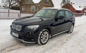 Melns BMW X1 2010 Kėdainiai, ar dzinēja tilpumu 2.00 L un nobraukumu 260 tūkst. km par 5800 €, foto  vietnē AUTOMOTO.COM.LV