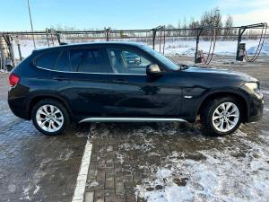 Melns BMW X1 2010 Kauņa, ar dzinēja tilpumu 2.00 L un nobraukumu 393 tūkst. km par 5200 €, foto 6 vietnē AUTOMOTO.COM.LV