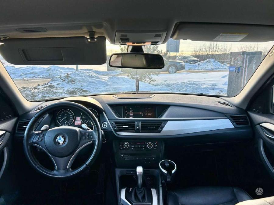 Melns BMW X1 2010 Kauņa, ar dzinēja tilpumu 2.00 L un nobraukumu 393 tūkst. km par 5200 €, foto 13 vietnē AUTOMOTO.COM.LV