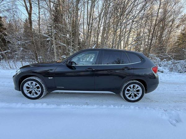Melns BMW X1 2010 Viļņa, ar dzinēja tilpumu 0.00 L un nobraukumu 390 tūkst. km par 6400 €, foto 6 vietnē AUTOMOTO.COM.LV
