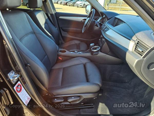 Black BMW X1 2010 in Tartu, with an engine capacity of 2.00 L and mileage of 192 thousand km for 7490 €, photo 11 on AUTOMOTO.COM.LV