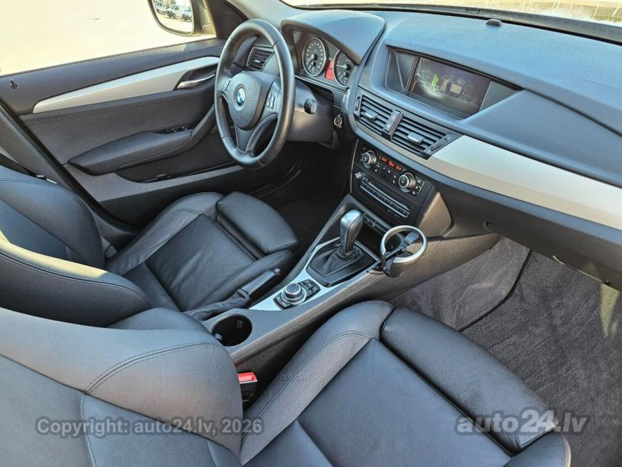 Melns BMW X1 2010 Tartu, ar dzinēja tilpumu 2.00 L un nobraukumu 192 tūkst. km par 7490 €, foto 12 vietnē AUTOMOTO.COM.LV