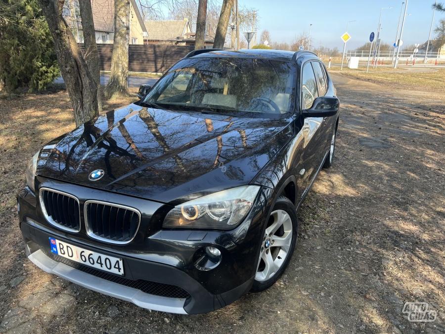 Black BMW X1 2010 in Marijampole, with an engine capacity of 2.00 L and mileage of 265 thousand km for 4650 €, photo 1 on AUTOMOTO.COM.LV
