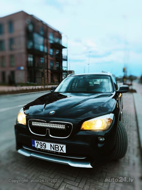 Black BMW X1 2010 in Tallinn, with an engine capacity of 2.00 L and mileage of 283 thousand km for 4500 €, photo 2 on AUTOMOTO.COM.LV