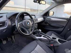 Melns BMW X1 2010 Panevēža, ar dzinēja tilpumu 2.00 L un nobraukumu 338 tūkst. km par 4950 €, foto 12 vietnē AUTOMOTO.COM.LV