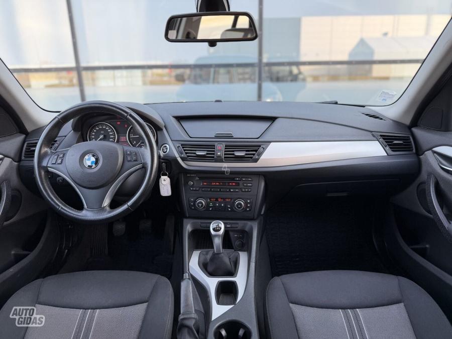 Melns BMW X1 2010 Panevēža, ar dzinēja tilpumu 2.00 L un nobraukumu 338 tūkst. km par 4950 €, foto 14 vietnē AUTOMOTO.COM.LV