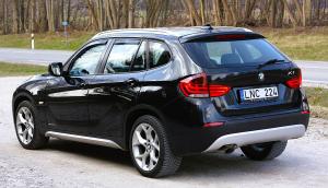 Black BMW X1 2010 in Petrikaiciai, with an engine capacity of 2.00 L and mileage of 278 thousand km for 6699 €, photo 12 on AUTOMOTO.COM.LV