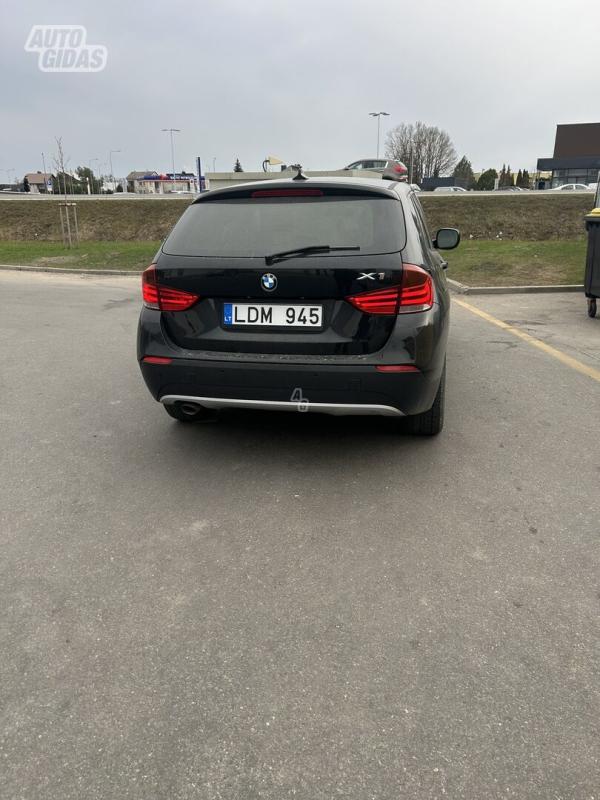Melns BMW X1 2010 Kauņa, ar dzinēja tilpumu 2.00 L un nobraukumu 243 tūkst. km par 6300 €, foto 6 vietnē AUTOMOTO.COM.LV