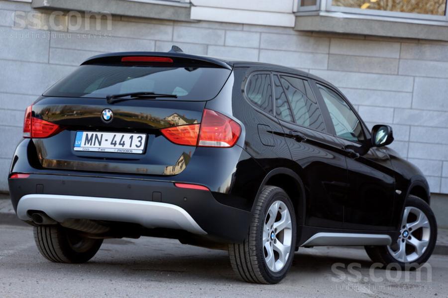 Melns BMW X1 2010 Tukums, ar dzinēja tilpumu 2.00 L un nobraukumu 365 tūkst. km par 5950 €, foto 4 vietnē AUTOMOTO.COM.LV