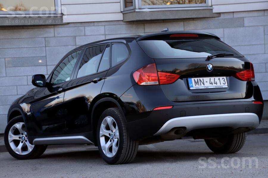 Melns BMW X1 2010 Tukums, ar dzinēja tilpumu 2.00 L un nobraukumu 365 tūkst. km par 5950 €, foto 5 vietnē AUTOMOTO.COM.LV